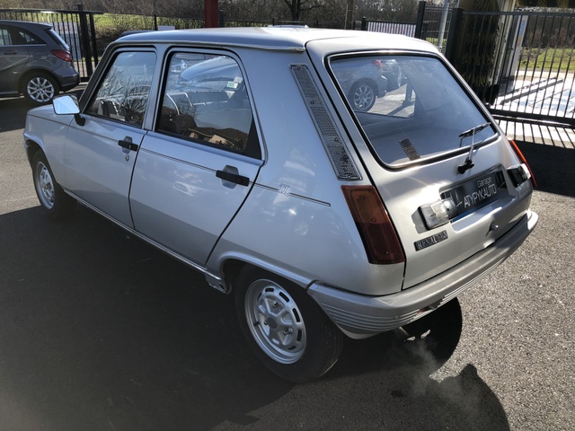 Renault 5 - laureate TL