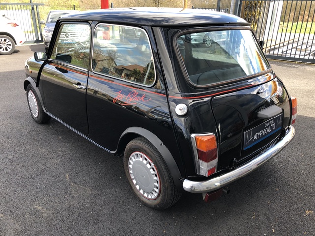 Austin Mini - 1000 Jet Black